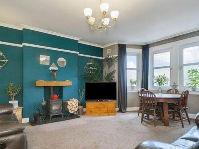 Hailes Grove, 4 Bedroom Flat