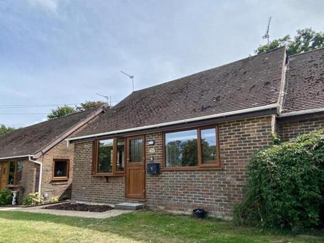 Hailsham Road, Stone Cross, 2 Bedroom Semi detached