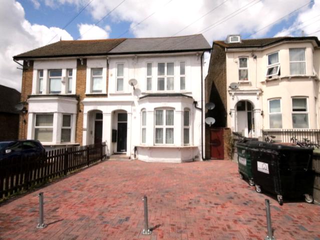 Hainault Road 2, London E11, 1 bed property to rent, £700 pcm | PrimeLocation