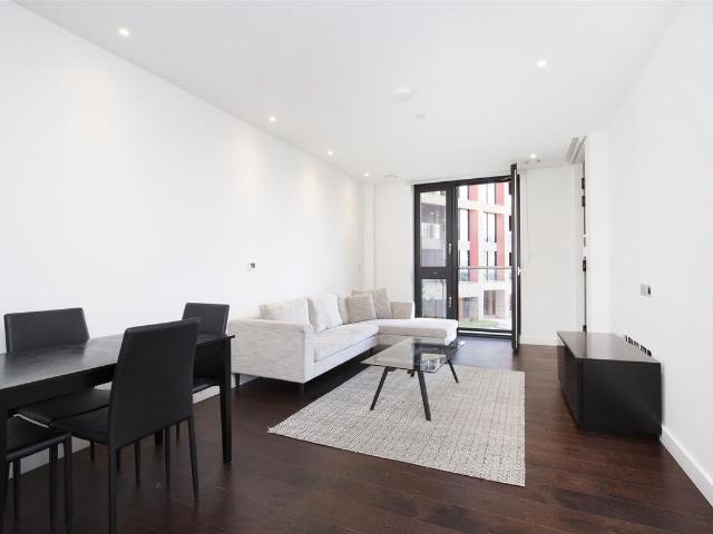 Haines House, Charles Clowes Walk, Nine Elms SW11, 2 bed flat to rent, £3,497 pcm | PrimeLocation