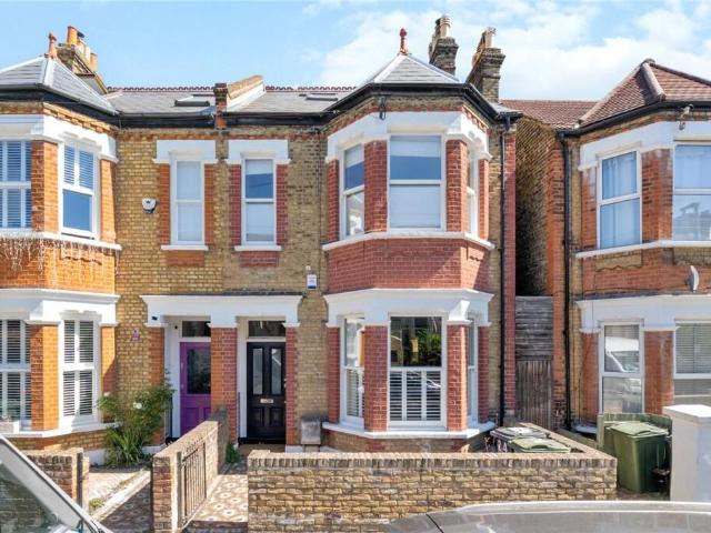 Hainthorpe Rd, West Norwood, London SE27, 2 bed flat to rent, £1,750 pcm | PrimeLocation