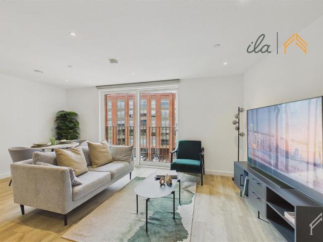 Hairpin House, Birmingham B12, 1 bed flat to rent, £1,050 pcm | PrimeLocation