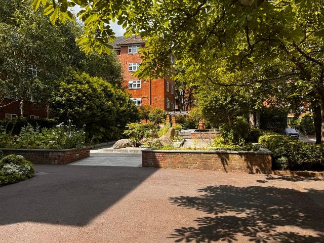 Halton Road, Islington, Canonbury, London N1, 2 bed flat to rent, £2,492 pcm | PrimeLocation