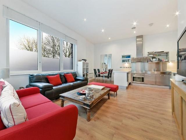 Halcyon Wharf, Wapping High Street, Wapping, London E1W, 2 bed flat to rent, £2,500 pcm | PrimeLocation