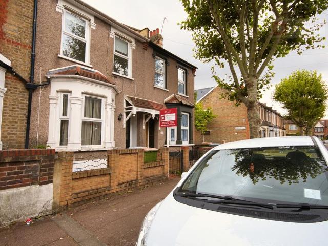 Haldane Road, East Ham, London. 4 bed terraced house to rent £2,600 pcm £600 pw