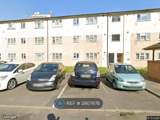 Haldane Road, Southall UB1, 2 bed flat to rent, £1,800 pcm | PrimeLocation