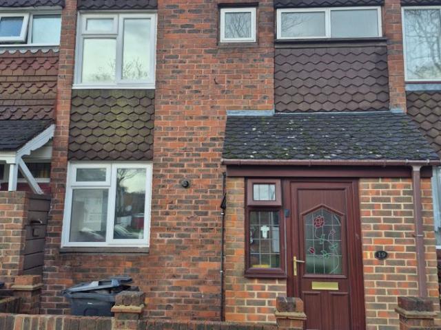 Haldon Close, Chigwell IG7, 3 bed terraced house to rent, £2,000 pcm | PrimeLocation