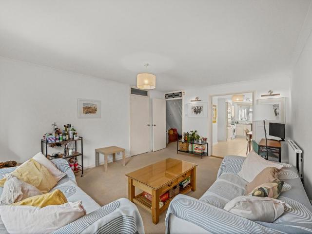Haldon Road, Putney, London 4 bed terraced house to rent £4,000 pcm £923 pw