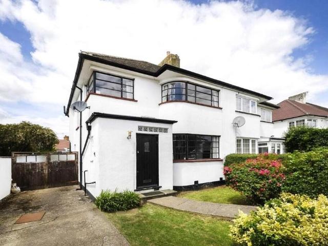 Hale Drive, Mill Hill, NW7 3 bed semi detached house to rent £3,300 pcm £762 pw