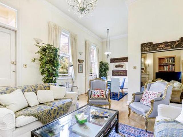 Hale House, Lindsay Square, 2 Bedroom Flat