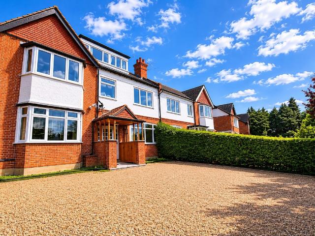 Hale Lane, Mill Hill NW7, Studio to rent, £1,075 pcm | PrimeLocation
