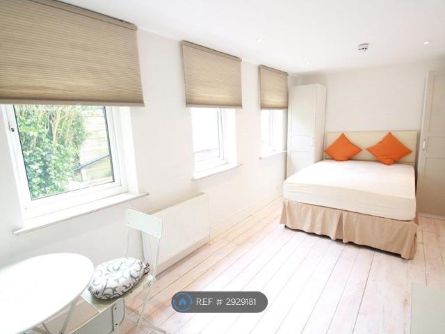 Hale Lane, Mill Hill NW7, Studio to rent, £1,075 pcm | PrimeLocation
