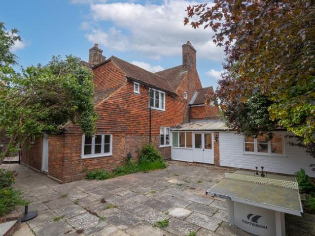 Hale Street, East Peckham, Tonbridge TN12, 6 bed detached house to rent, £5,000 pcm | PrimeLocation