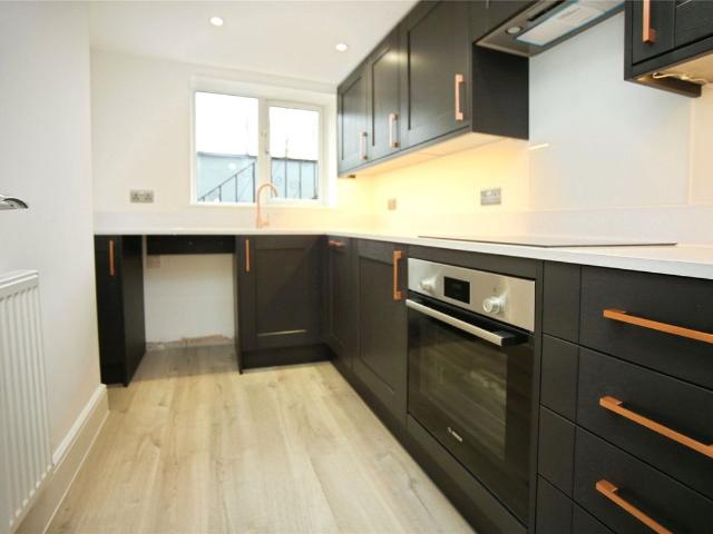 Hales Road, Cheltenham, Gloucestershire GL52, 2 bed flat to rent, £1,250 pcm | PrimeLocation