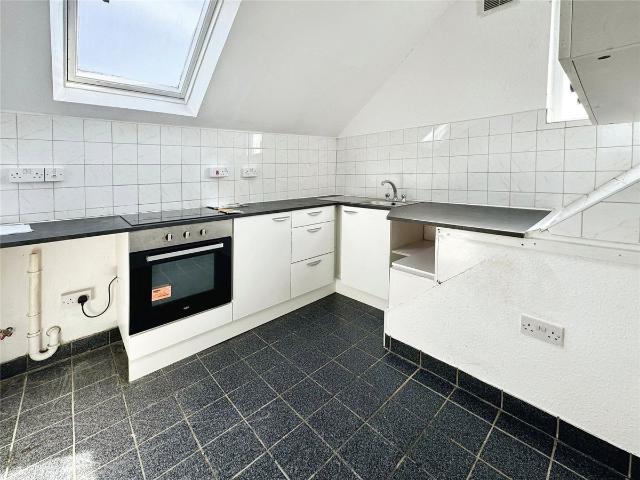 Halesowen Road, Netherton, Dudley, West Midlands DY2, 2 bed flat to rent, £700 pcm | PrimeLocation