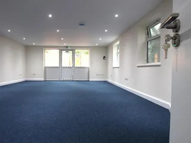 Haley Road, London, NW4 3RB, United Kingdom | 5 bed house for rent #124719104 | Rentberry