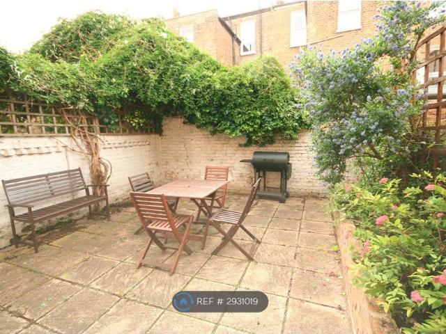 Halford Road, London SW6, 4 bed maisonette to rent, £4,117 pcm | PrimeLocation