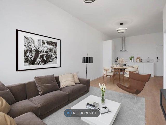 Halfords Lane, Birmingham B66, 1 bed flat to rent, £880 pcm | PrimeLocation