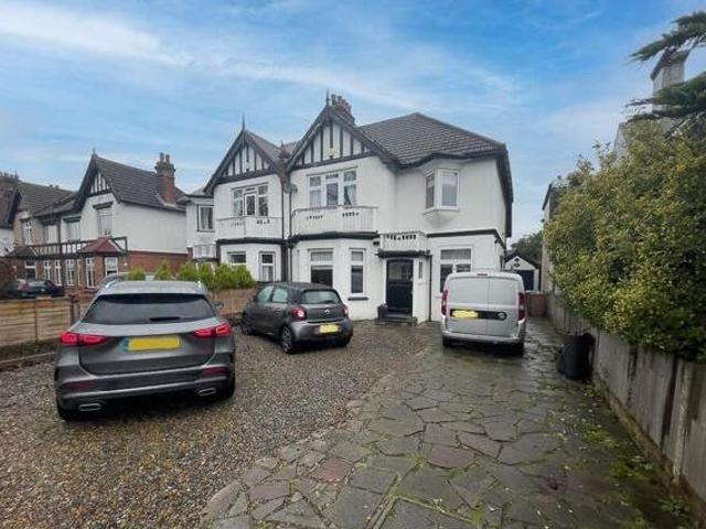 Halfway Street, Sidcup, 4 Bedroom Semi detached