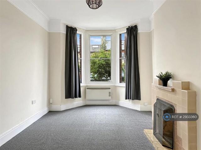 Halifax Road, Cambridge, CB4 1 bed flat to rent £1,275 pcm £294 pw