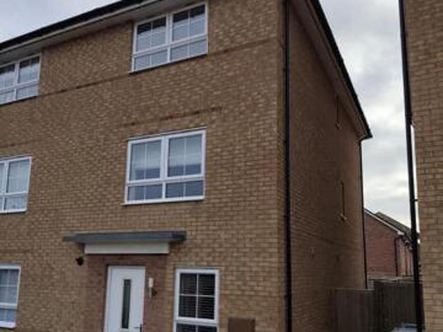 Halifax Road, Fernwood, 4 Bedroom Semi detached