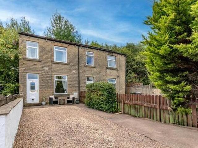 Halifax Road, Huddersfield, 2 Bedroom Semi detached