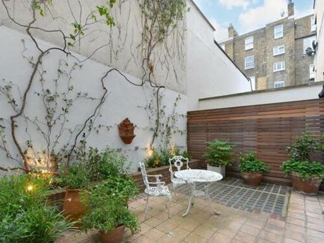 Halkin Place, Belgravia, 1 Bedroom Flat