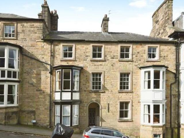 Hall Bank, Buxton, 2 Bedroom House