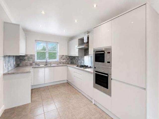 Hall Barn Road, Isleham, CB7