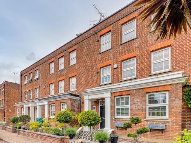 Hall Gate, St John's Wood, London NW8, 3 bed detached house to rent, £9,100 pcm | PrimeLocation