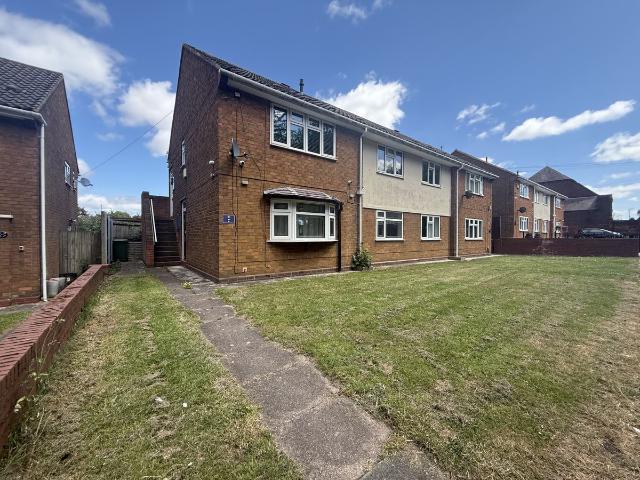 Hall Green Street, Bilston WV14, 2 bed flat to rent, £895 pcm | PrimeLocation