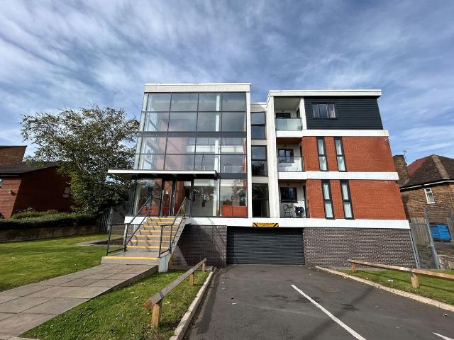 Hall Lane, Manchester M23, 2 bed flat to rent, £1,300 pcm | PrimeLocation
