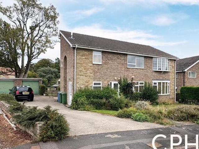 Hall Park Close, Scalby, 2 Bedroom Flat