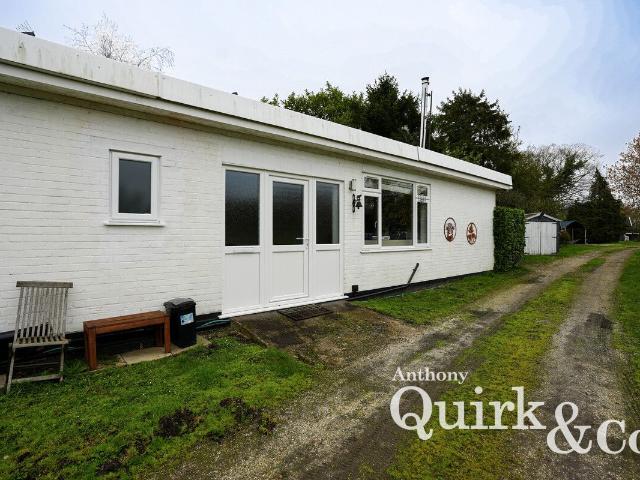Hall Road, Rochford SS4, 1 bed bungalow to rent, £1,350 pcm | PrimeLocation
