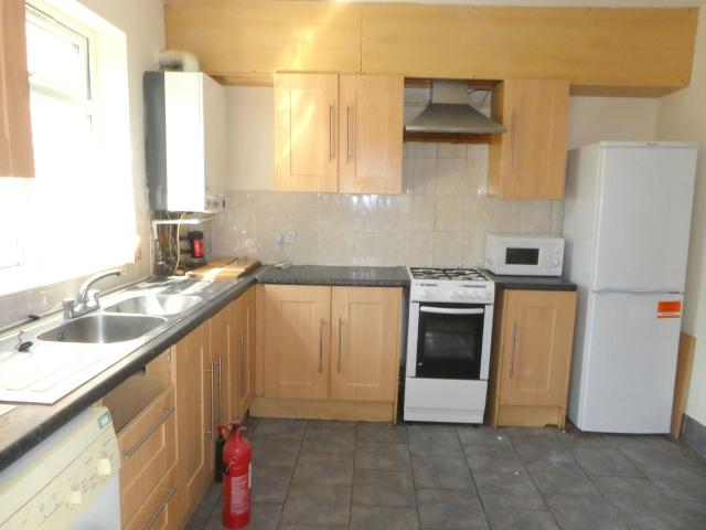 Hall Road, Rusholme, Manchester M14, 5 bed terraced house to rent, £3,034 pcm | PrimeLocation