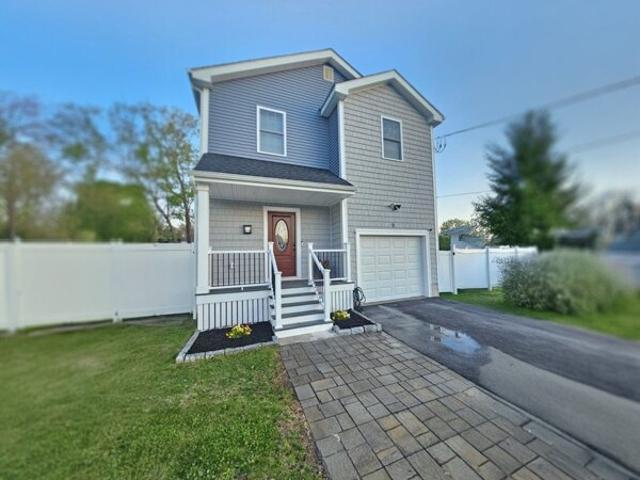 Hall St, Webster, Home For Sale