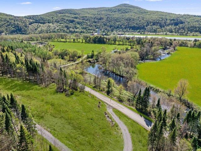 Hall Stream Rd, Pittsburg, NH 03592