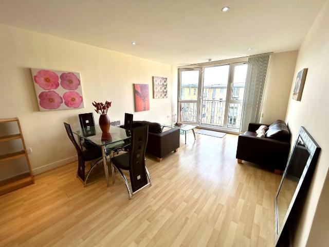 Hall Street, Birmingham B18, 2 bed flat to rent, £1,100 pcm | PrimeLocation