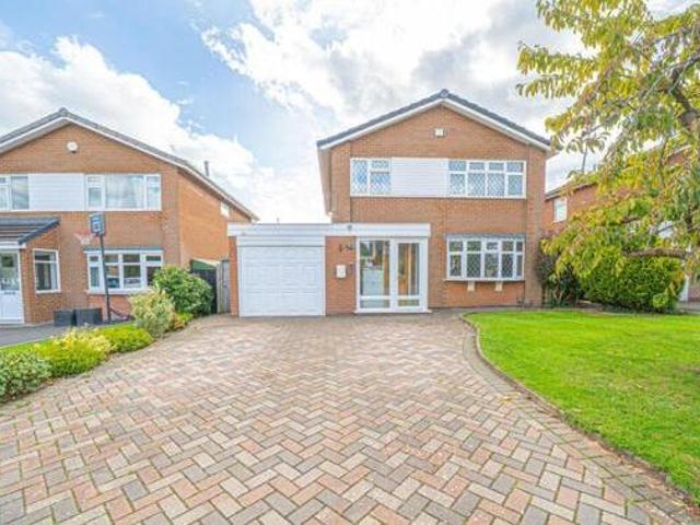 Hallcroft Way, Knowle, 4 Bedroom Detached