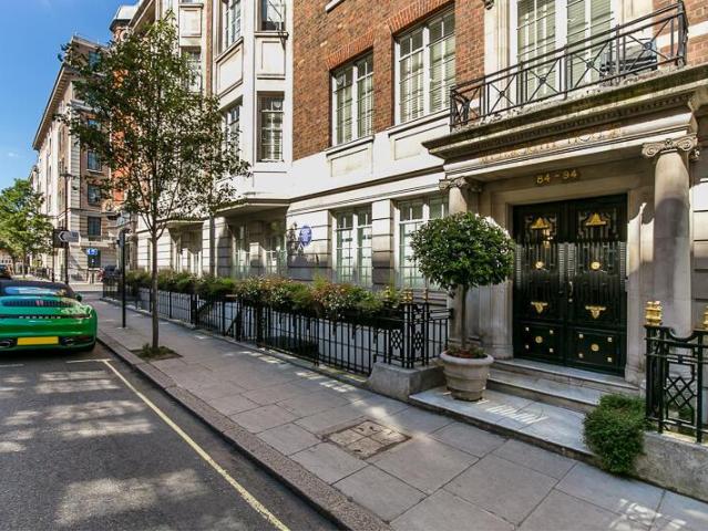 Hallam Street, Marylebone 3 bed flat to rent £5,995 pcm £1,383 pw