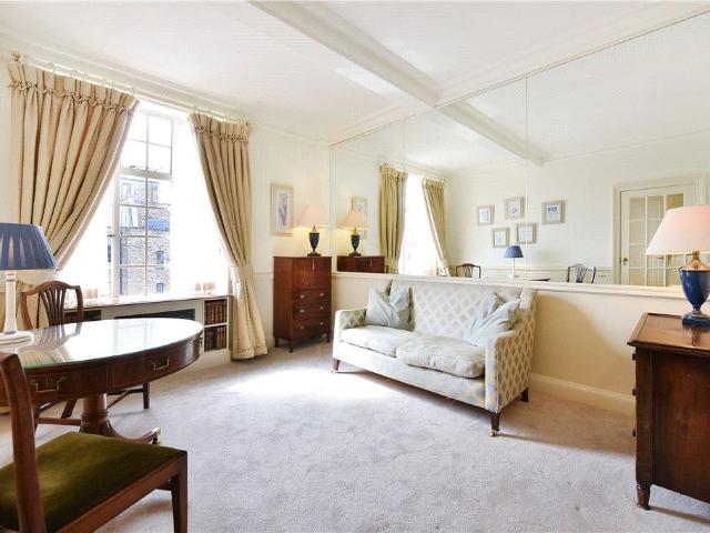 Hallam Street, London, W1W 1 bed flat to rent £3,012 pcm £695 pw