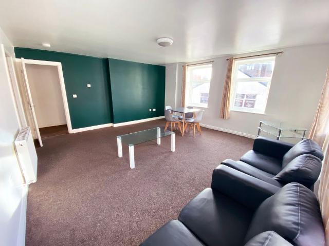Hallgate, Wigan WN1, 2 bed flat to rent, £775 pcm | PrimeLocation