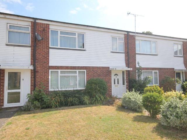 Hallett Walk, Canterbury CT1, 4 bed property to rent, £1,200 pcm | PrimeLocation