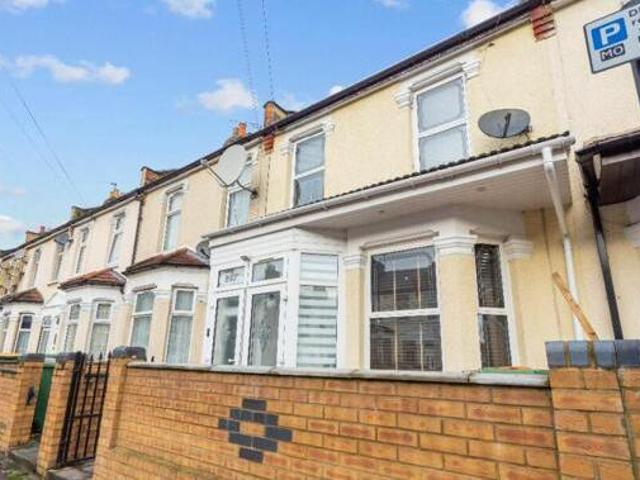 Halley Road, Manor Park, 3 Bedroom Terraced