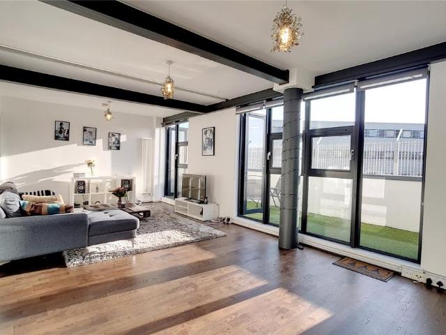 Hallings Wharf, Stratford, E15 2 bed apartment to rent £2,300 pcm £531 pw