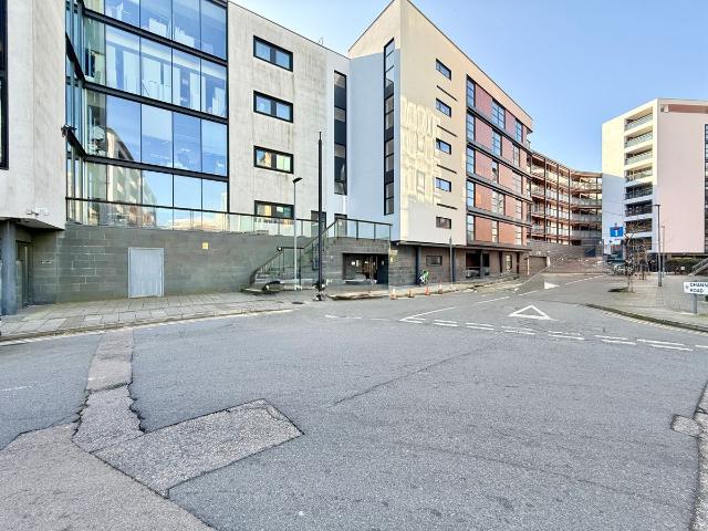 Hallings Wharf Studios, Channelsea Road, London E15, Room to rent, £1,350 pcm | PrimeLocation