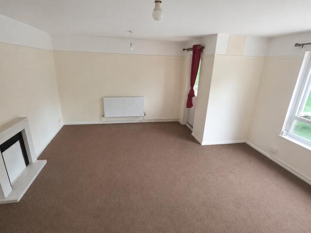 Halliday Crescent, Southsea PO4, 3 bed flat to rent, £1,099 pcm | PrimeLocation
