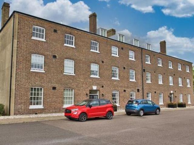Halliday Drive, Deal, 2 Bedroom Flat