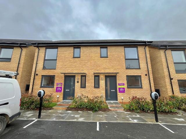 Hallikar Drive, Milton Keynes MK8, 3 bed property to rent, £1,950 pcm | PrimeLocation