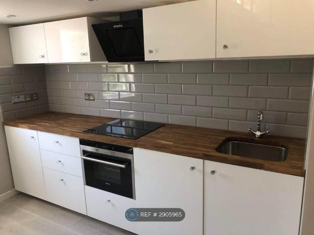 Hallowell Road, Northwood HA6, Studio to rent, £1,000 pcm | PrimeLocation